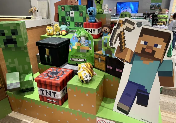 EVERYTHING MINECRAFT - 株式会社GRANUP